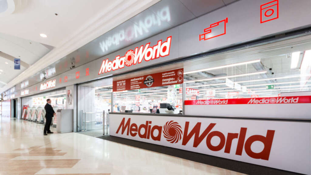 MediaWorld: Arriva il Black Friday con offerte super su console, smart ...
